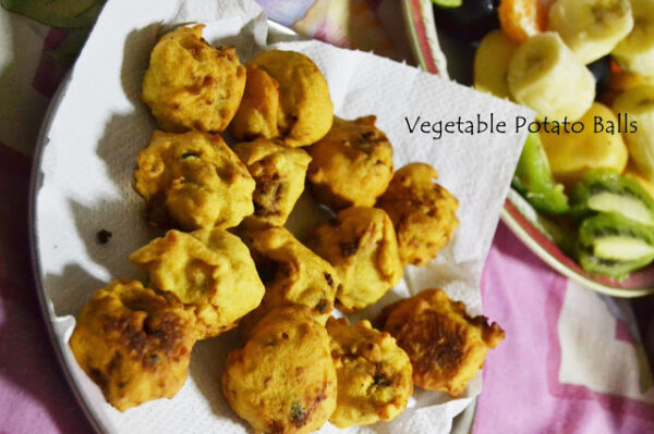 Kunjipathil/ Kakkarotti/ Erachi Pidi ~ Rice Dumplings in Meat Stew ...