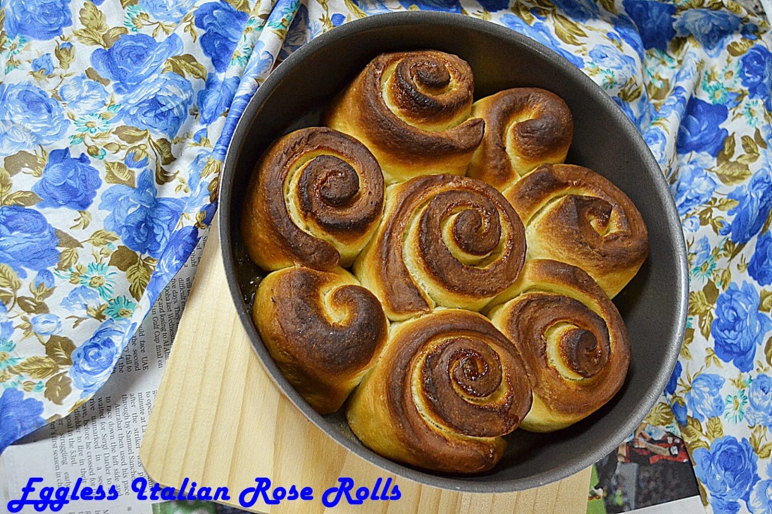 Eggless Italian Rose Cake ~ Torta de Rose - The Big Sweet Tooth