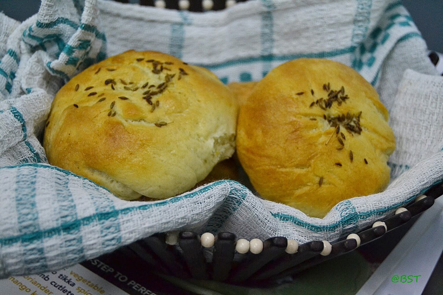 Kummelweck Rolls - The Big Sweet Tooth