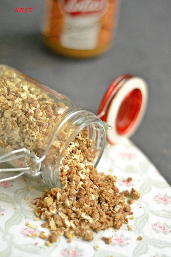 Chocolate Coconut Umm Ali | Easy Umm Ali using Puff Pastry Biscuits ...