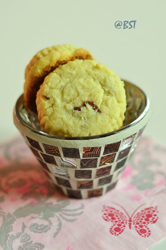 Ma'amoul ~ Middle Eastern Date Filled Cookies - The Big Sweet Tooth