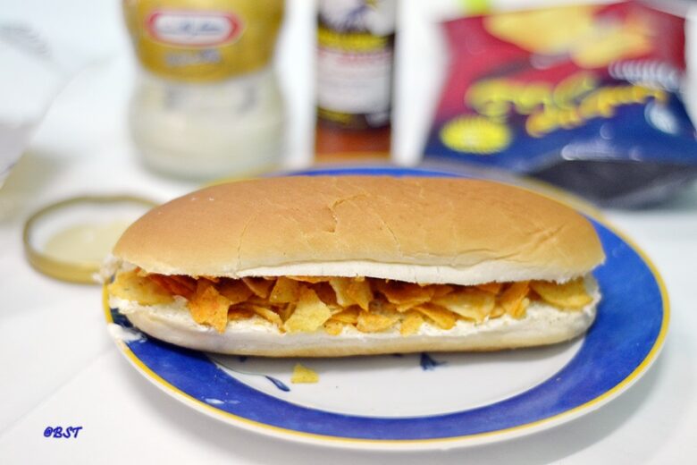 Oman Chips Samoon | Oman Chips Sandwich - The Big Sweet Tooth