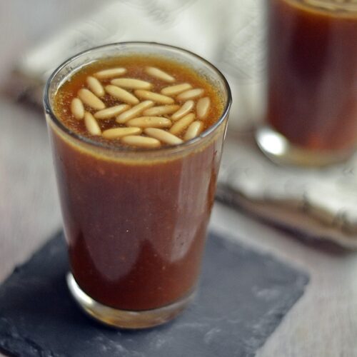 Jallab ~ Middle Eastern Date Raisin Drink - The Big Sweet Tooth