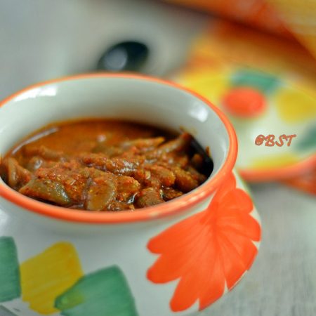 Vellulli Achaar | Malabar Garlic Pickle - The Big Sweet Tooth
