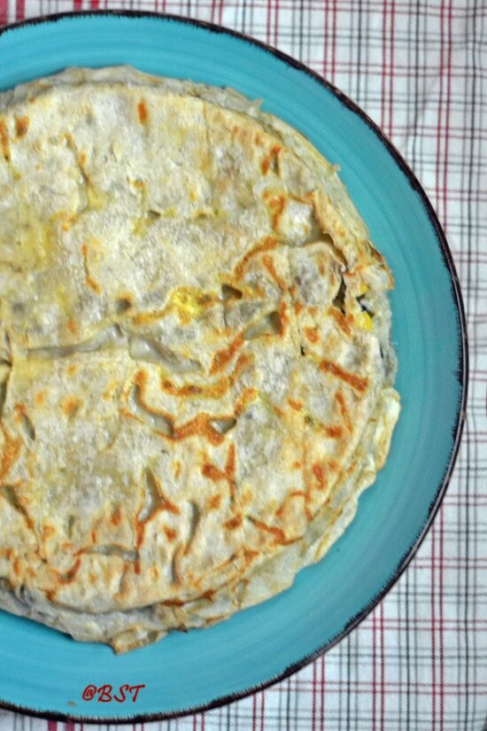 Chicken Cheese Pie {Using Samosa Sheets} - The Big Sweet Tooth