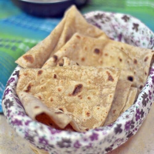 Chapathi | Phulka | Easy Rotis ~ Indian Flatbread - The Big Sweet Tooth