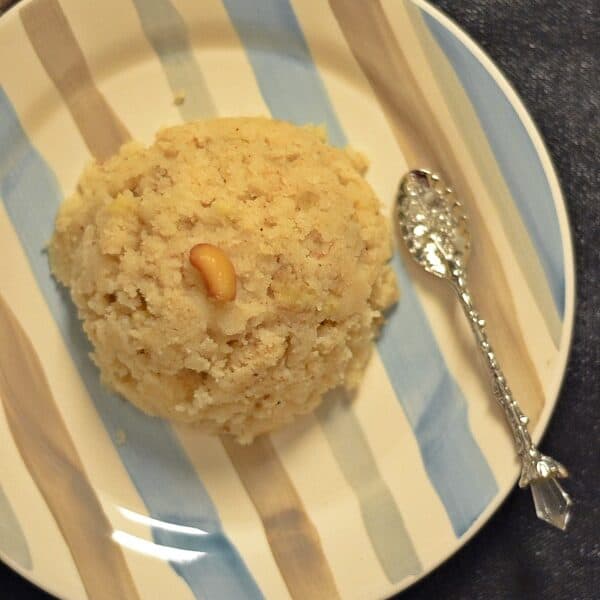 Banana Sheera/ Kesari | Banana Semolina Halwa - The Big Sweet Tooth