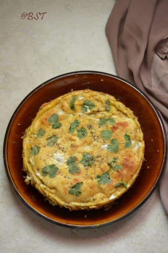 Bread Chattipathiri | Easy Chatti Pathiri - The Big Sweet Tooth