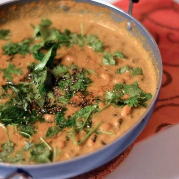 Alsande Tonak | Goan Black Eyed Peas Curry - The Big Sweet Tooth