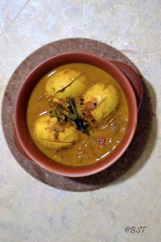 Sri Lankan Egg Curry - The Big Sweet Tooth