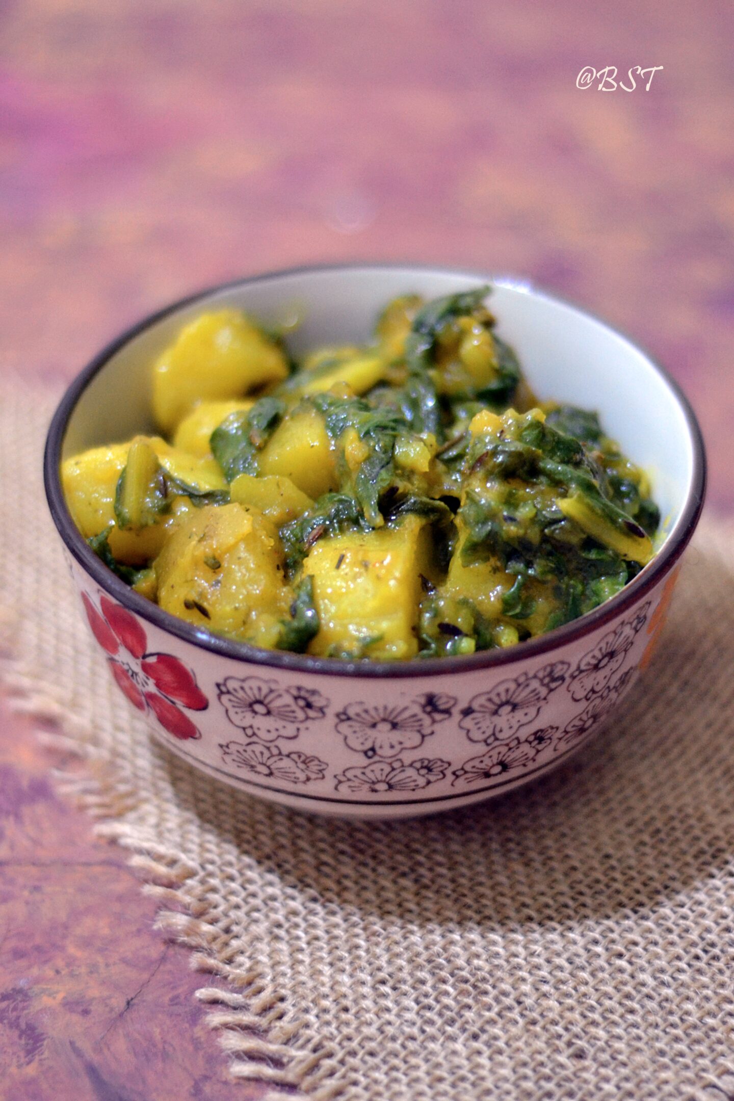 Aloo Palak | Potatoes with Spinach - The Big Sweet Tooth