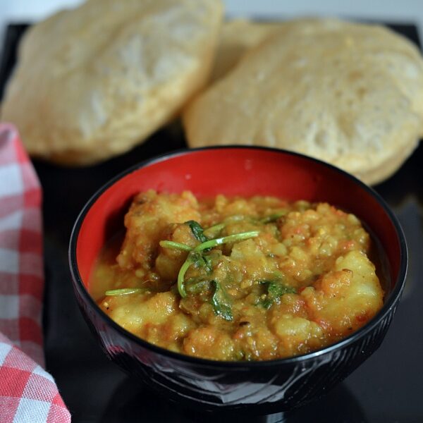 Aloo Rasedar | No-Onion No-Garlic Potato Curry - The Big Sweet Tooth